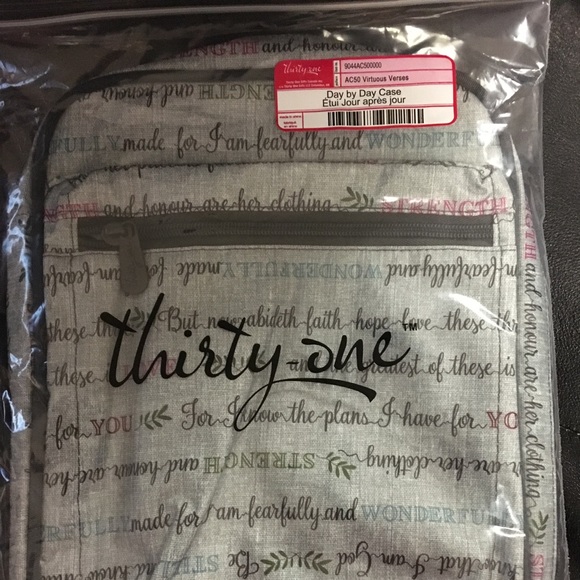 thirty-one | Bags | Thirty One Day By Day Case | Poshmark